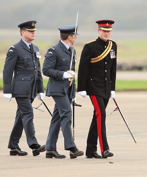 Royal Family Around the World: Prince Harry Presents No 26 Squadron RAF ...